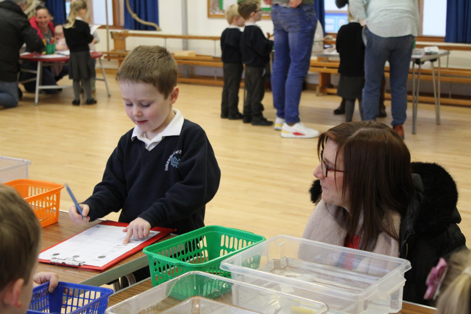 SUPER SCIENCE MORNING – Holsworthy Primary School