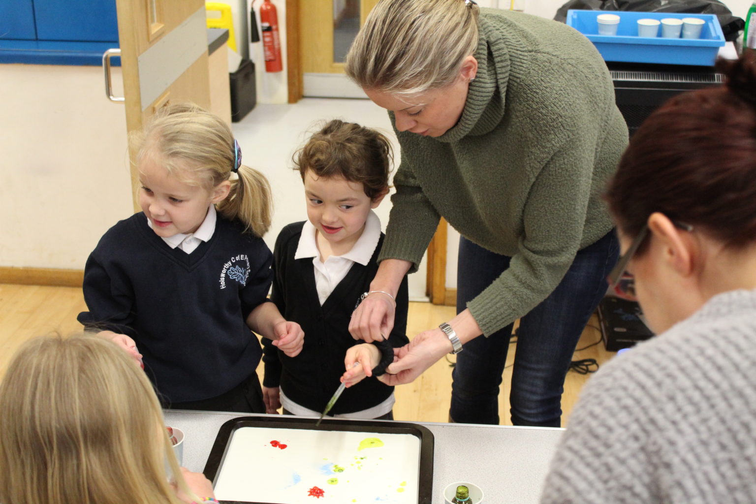 SUPER SCIENCE MORNING – Holsworthy Primary School